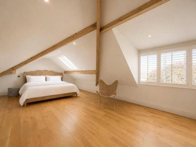 4 bedroom apartment for sale in Leeds Road, Harrogate, HG2