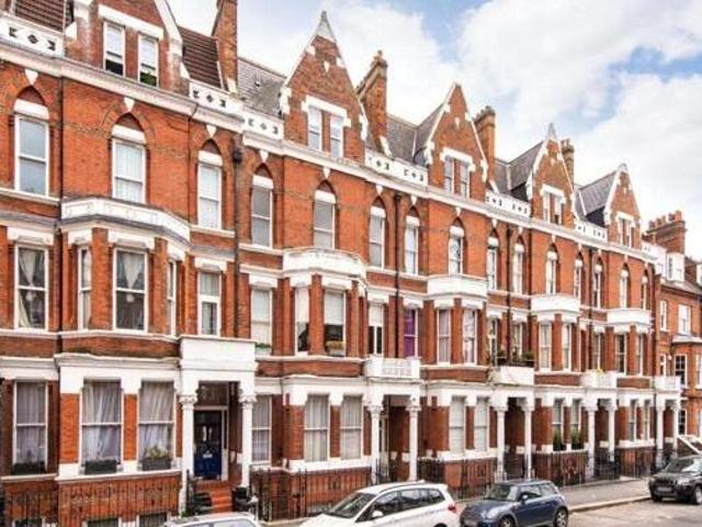 4 Bedroom Apartment For Sale In London