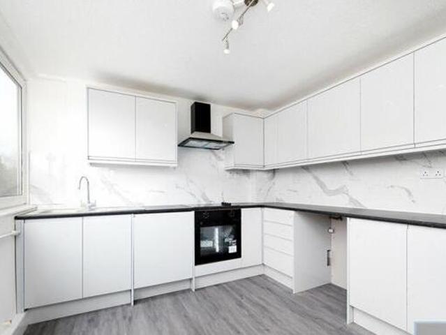 4 Bedroom Apartment For Sale In London