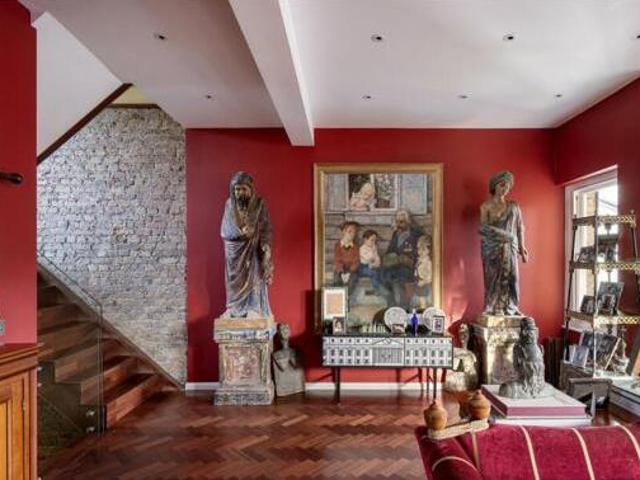 4 Bedroom Apartment For Sale In London