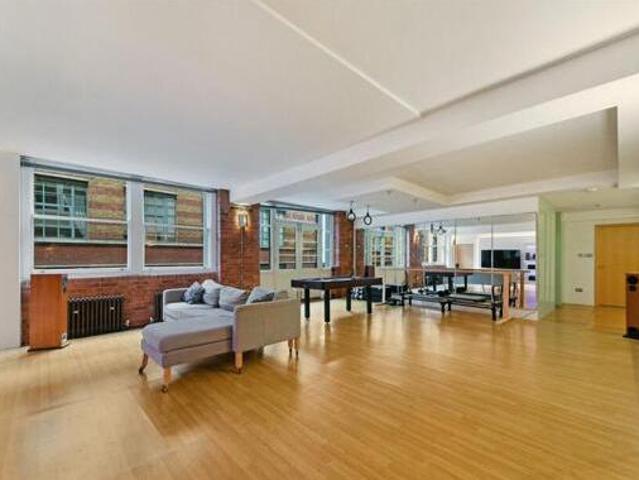 4 Bedroom Apartment For Sale In London