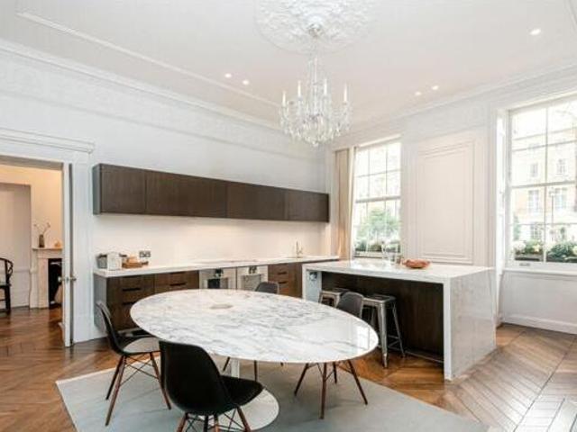4 Bedroom Apartment For Sale In London