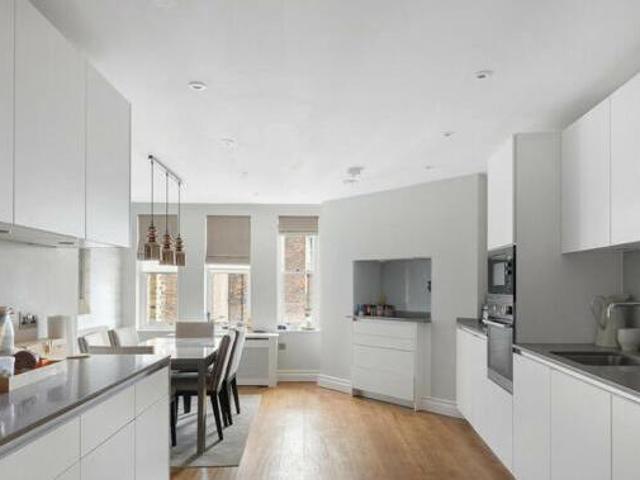 4 Bedroom Apartment For Sale In London