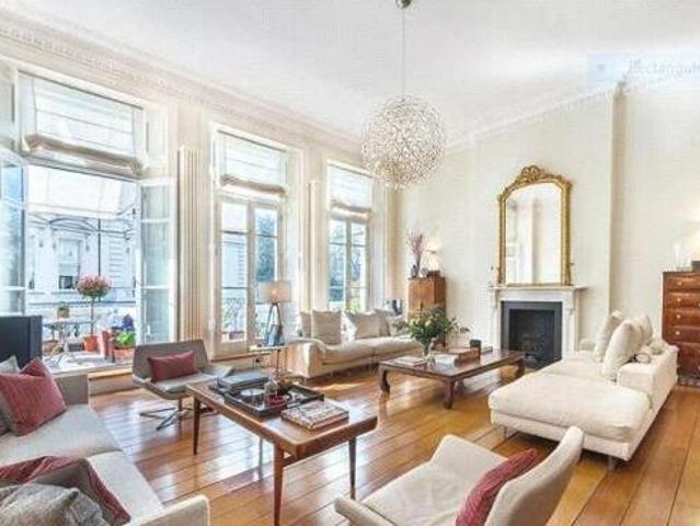 4 Bedroom Apartment For Sale In London