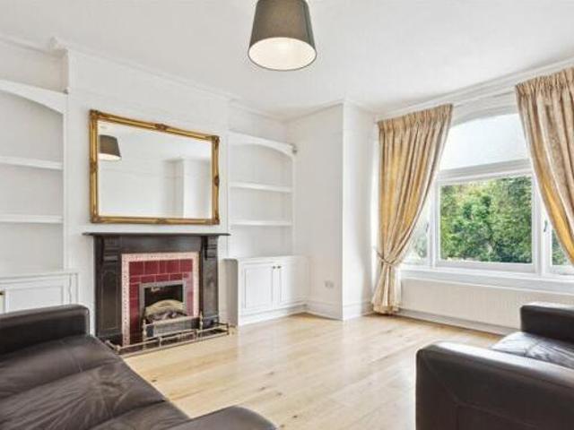 4 Bedroom Apartment For Sale In London