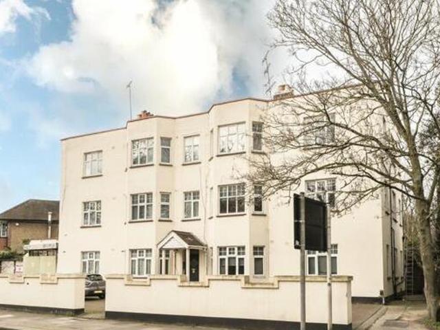 4 Bedroom Apartment For Sale In London