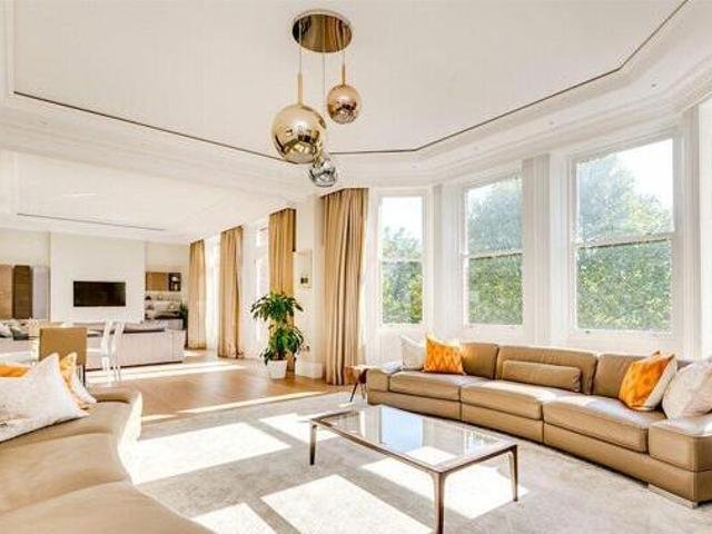 4 Bedroom Apartment For Sale In London