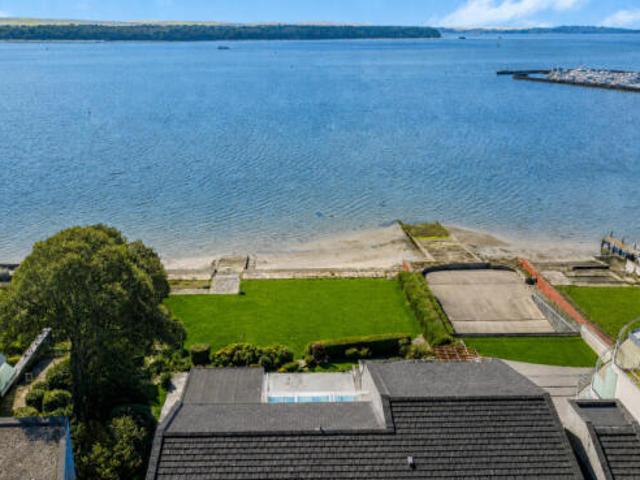 4 bedroom apartment for sale in Sandbanks Road, Poole, BH14