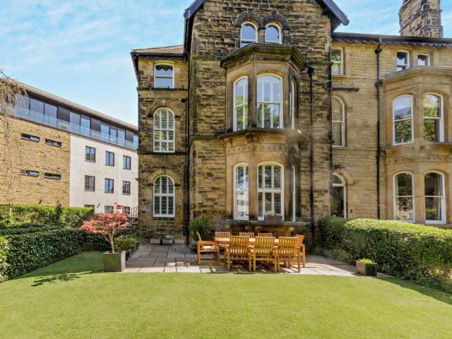 4 bedroom apartment for sale in 28 Victoria Avenue, Harrogate, HG1 5PR, HG1