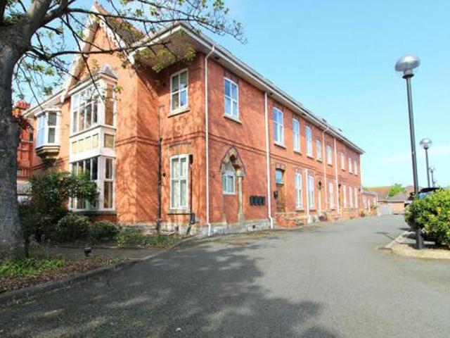 4 Bedroom Apartment For Sale In 45 Brighton Road, Rhyl