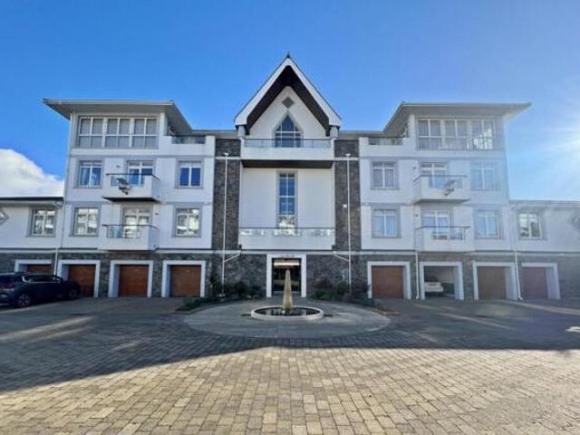 4 Bedroom Apartment For Sale In 40 Majestic Apts, King Edward Rd