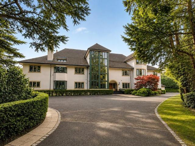 4 bedroom apartment for sale