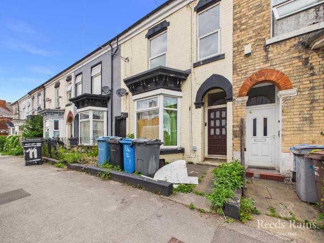 4 bedroom apartment for sale