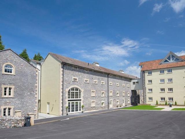 4 bedroom apartment for sale