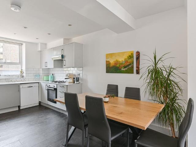 4 bedroom apartment for sale