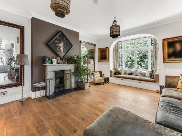 4 bedroom apartment for sale