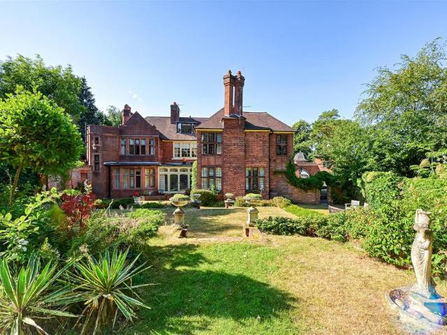 4 bedroom apartment for sale