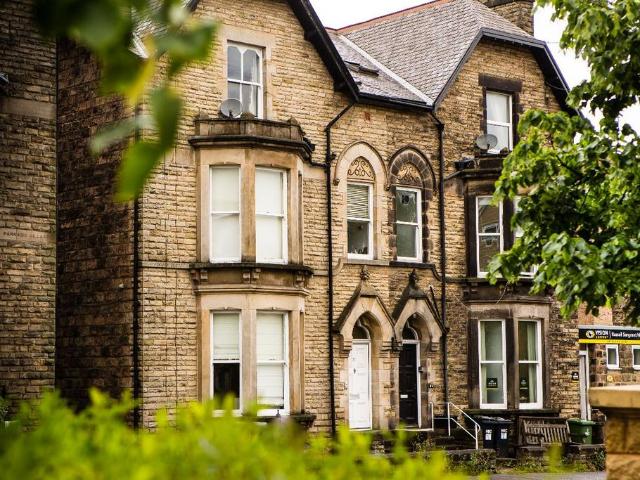 4 bedroom apartment for sale