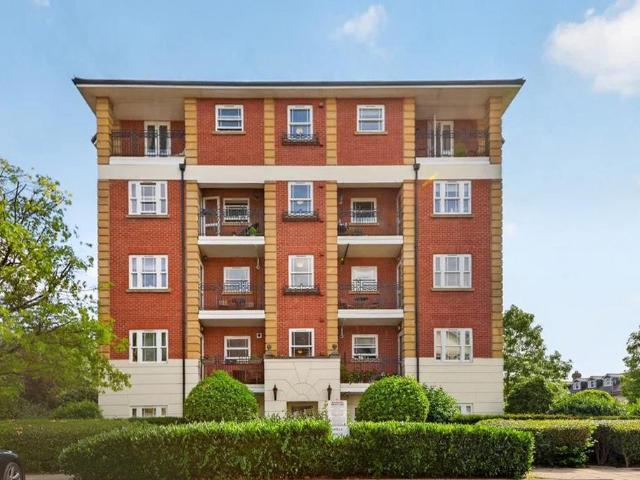4 bedroom apartment for sale