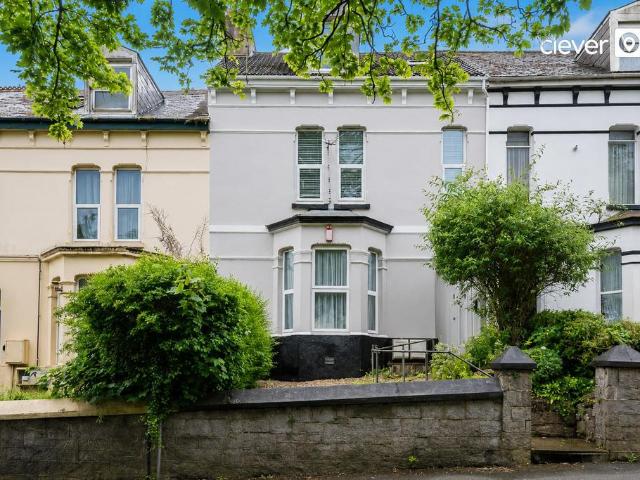 4 bedroom apartment for sale