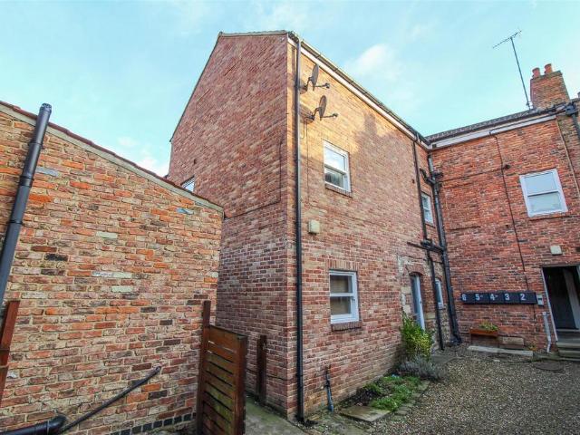 4 bedroom apartment for sale