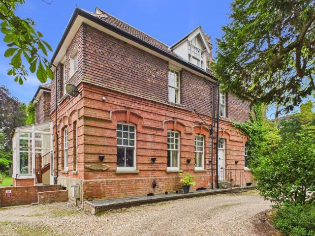 4 bedroom apartment for sale