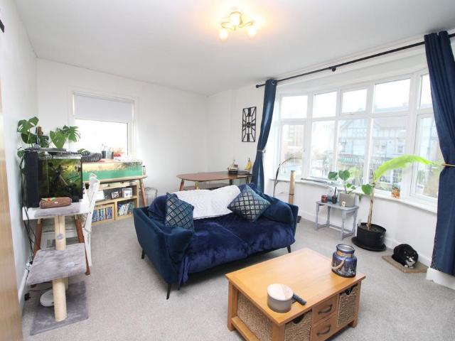 4 bedroom apartment for sale