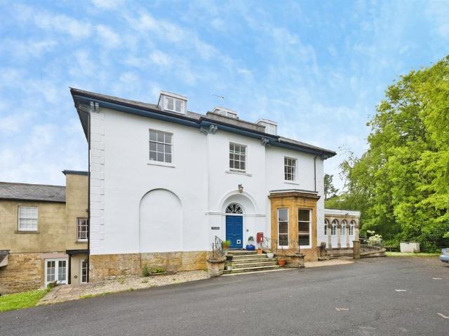 4 bedroom apartment for sale