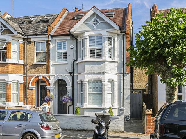 4 bedroom apartment for sale