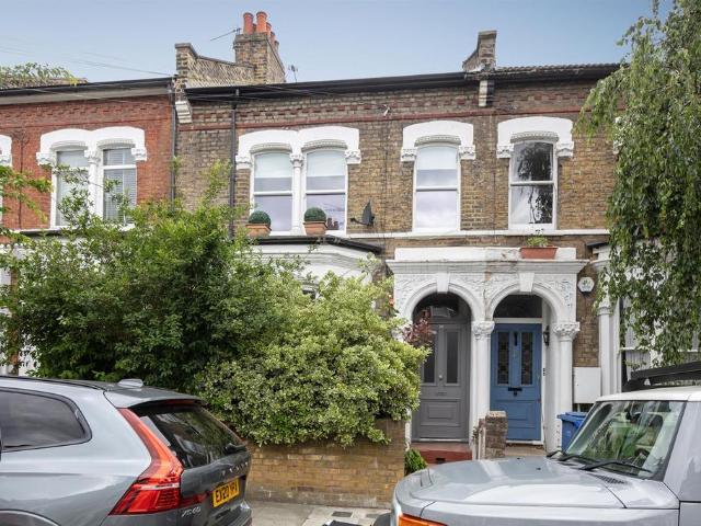 4 bedroom apartment for sale