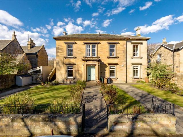 4 bedroom apartment for sale