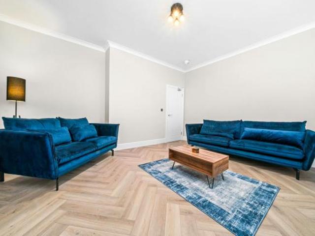 4 Bedroom Apartment Gretna Gretna LS75656361