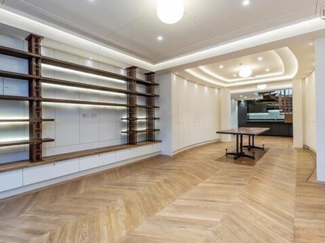 4 Bedroom Apartment London Greater London LS99986106