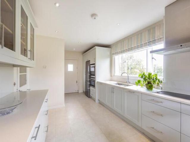 4 Bedroom Apartment Londres Greater London 99840220
