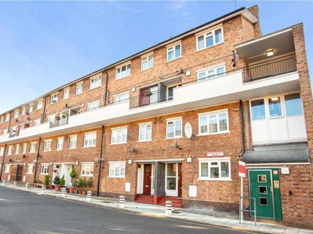 4 Bedroom Apartment Londres Greater London LS99277683