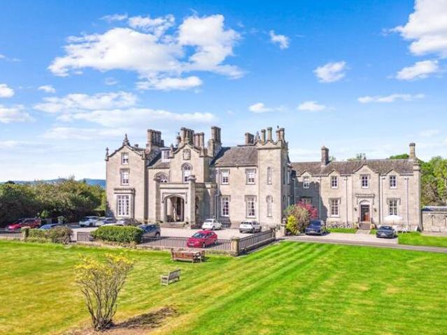4 Bedroom Apartment Stirling Stirling 101100073