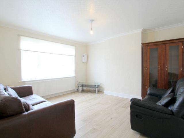 4 Bedroom Apartment, Twickenham Road, Isleworth