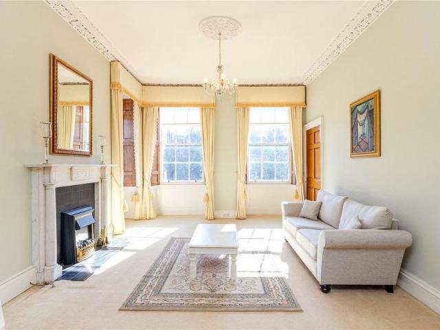 4 bedroom apartment to rent