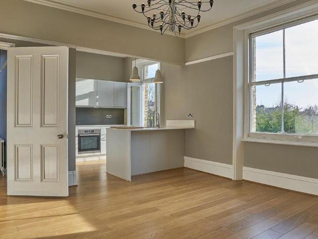4 bedroom apartment to rent