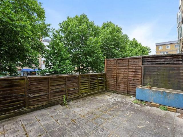 4 bedroom apartment to rent