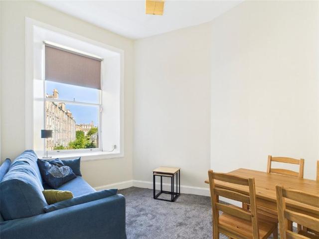 4 bedroom apartment to rent