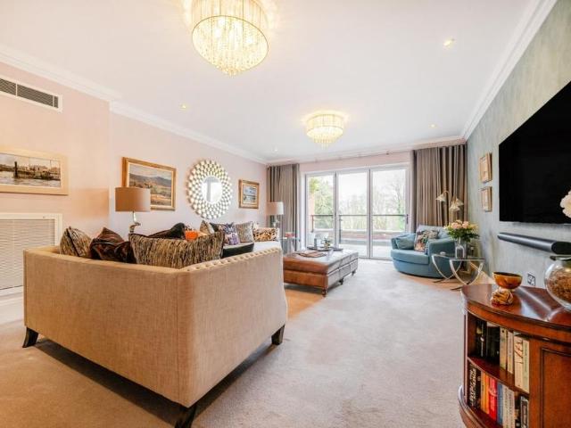 4 bedroom apartment to rent