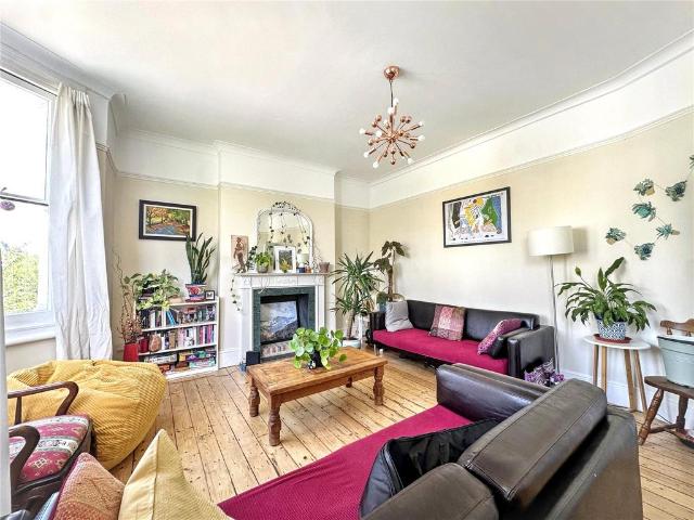 4 bedroom apartment to rent