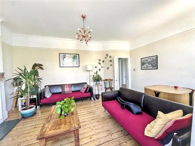 4 bedroom apartment to rent