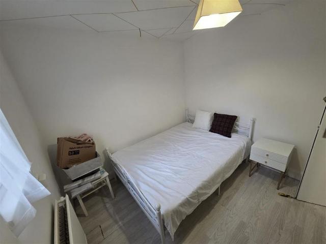 4 bedroom flat to rent