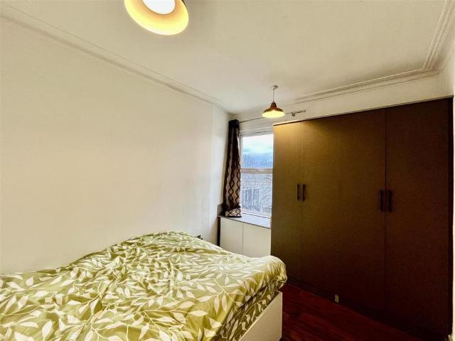 4 bedroom apartment to rent