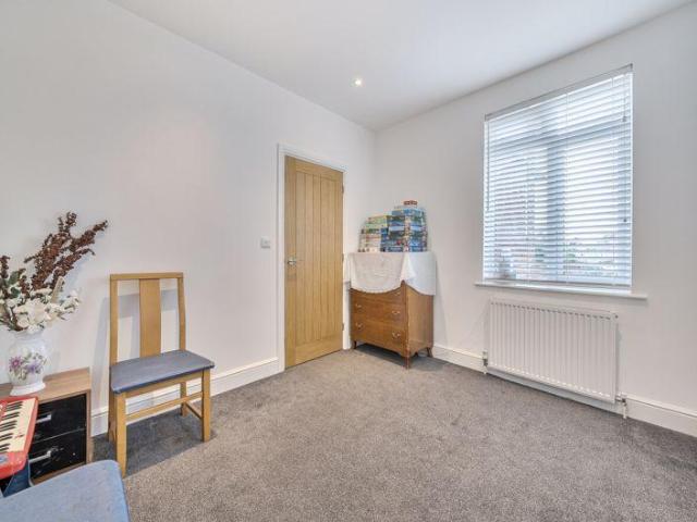 4 bedroom apartment to rent