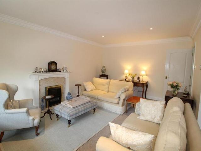 4 bedroom apartment to rent