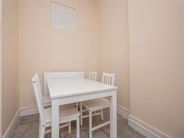 4 bedroom apartment to rent