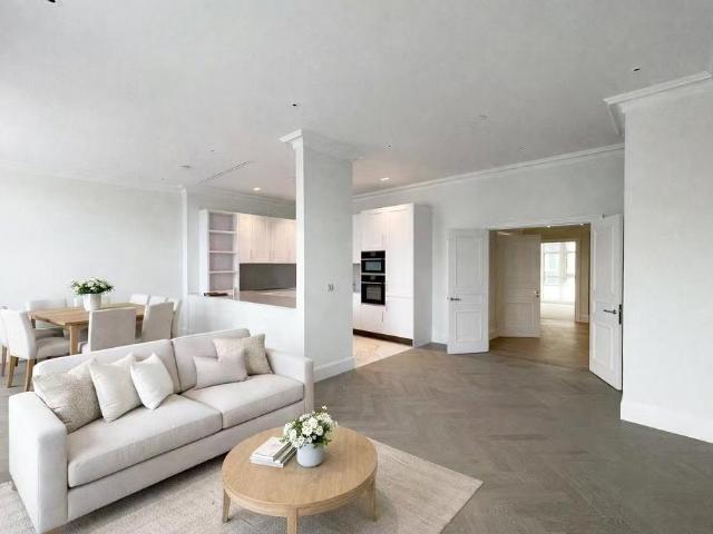 4 bedroom apartment to rent